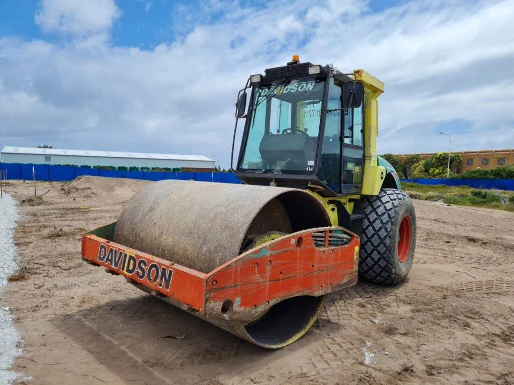 Roller Smooth Drum 10 Ton | Heavy Plant Hire Equipment